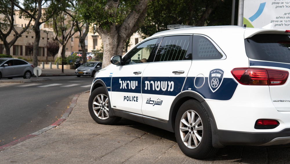 מרתיח: גבר הציג עצמו כצלם אופנה - ואנס קטינה מצפון הארץ - כיפה