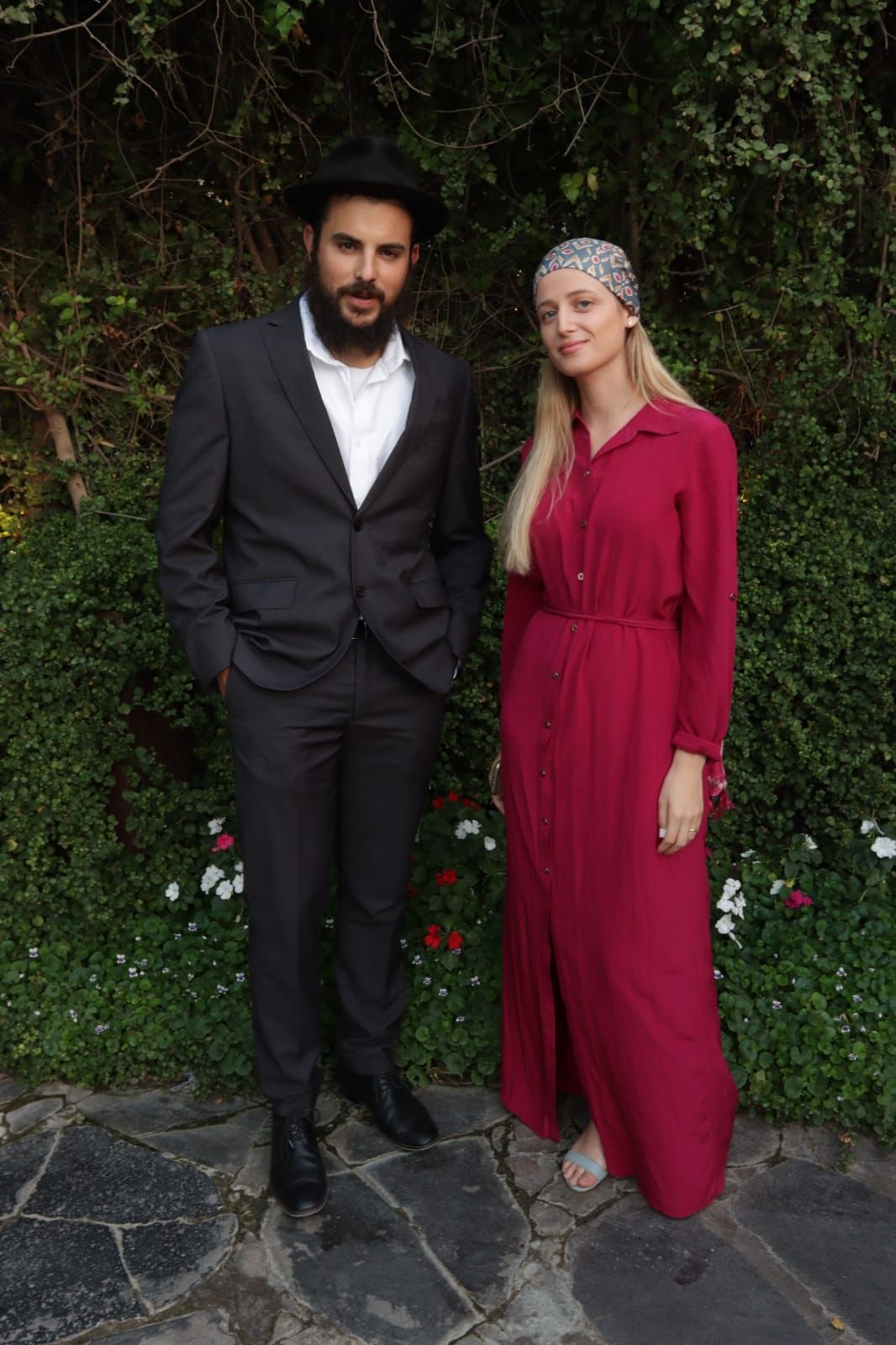 אירוע ראשון עם מטפחת: התמונה של השחקן שחזר בתשובה עם אשתו - כיפה